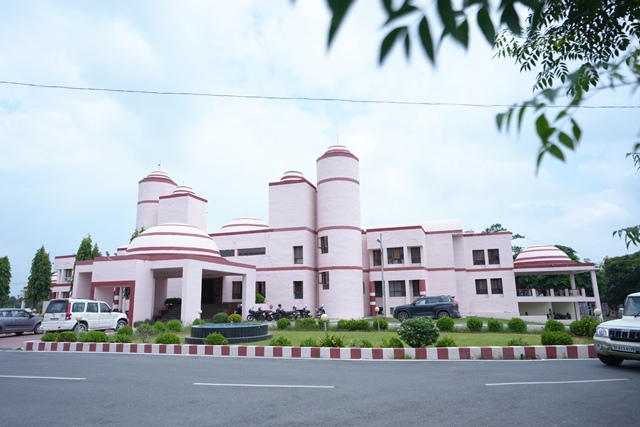 CIRCUIT HOUSE INFORMATION SYSTEM